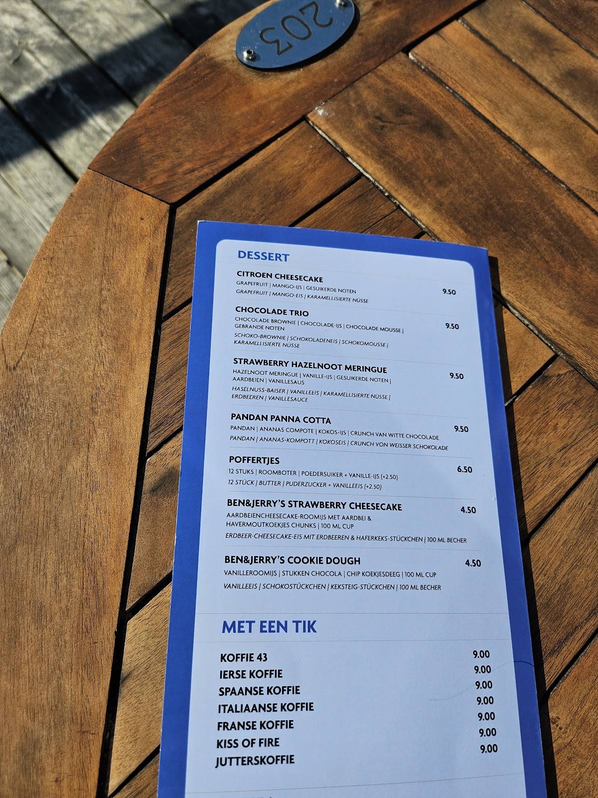 Speisekarte von Beach Restaurant WOEST, Callantsoog