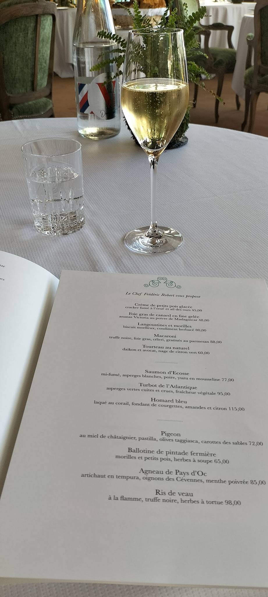 Menu au La Grande Cascade restaurant, Paris, Rte de la Vge aux Berceaux