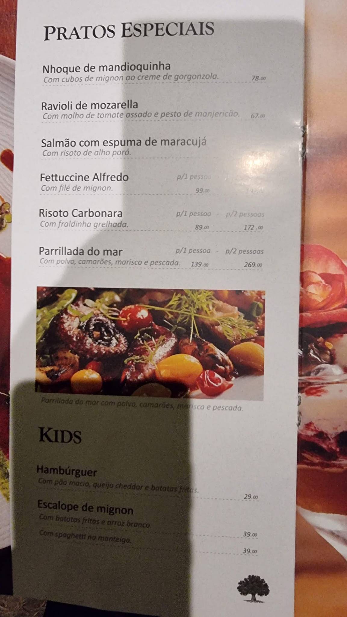Menu em Restaurante Maria Eugênia, Curitiba
