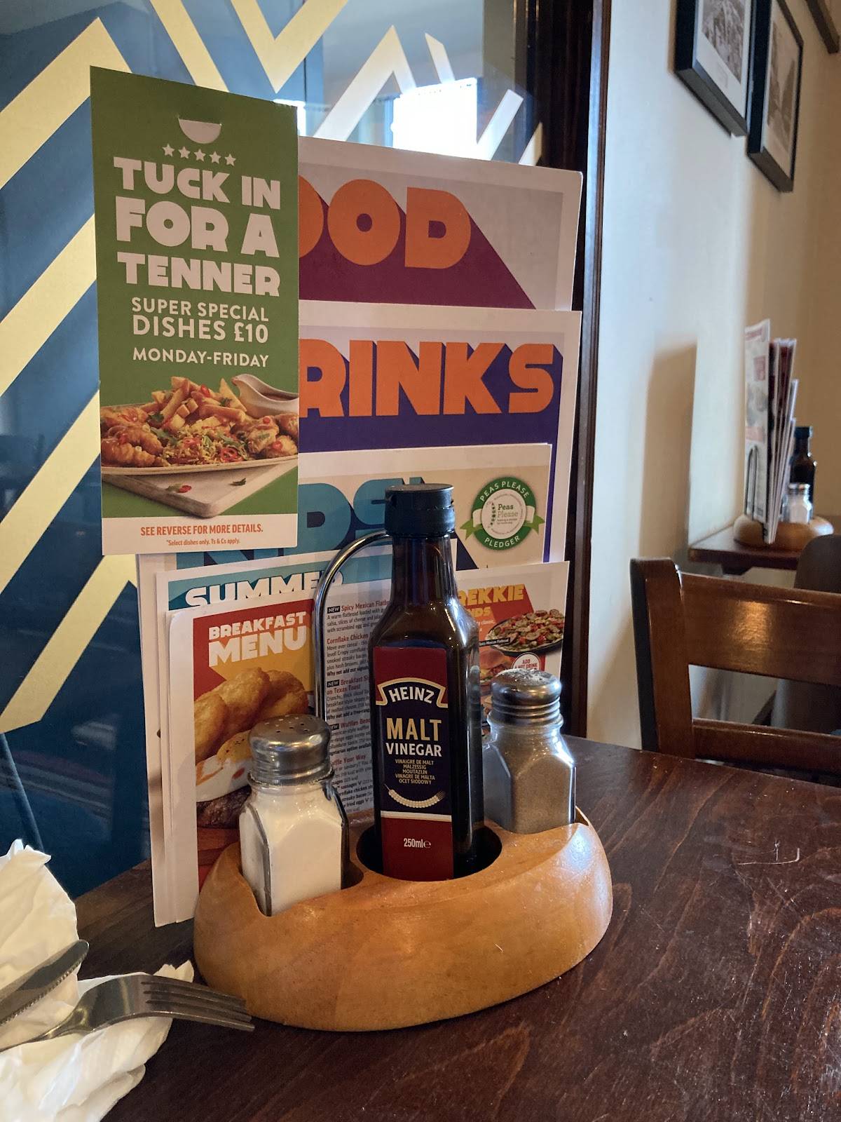 Menu at The Highfield pub & bar, Middlesbrough
