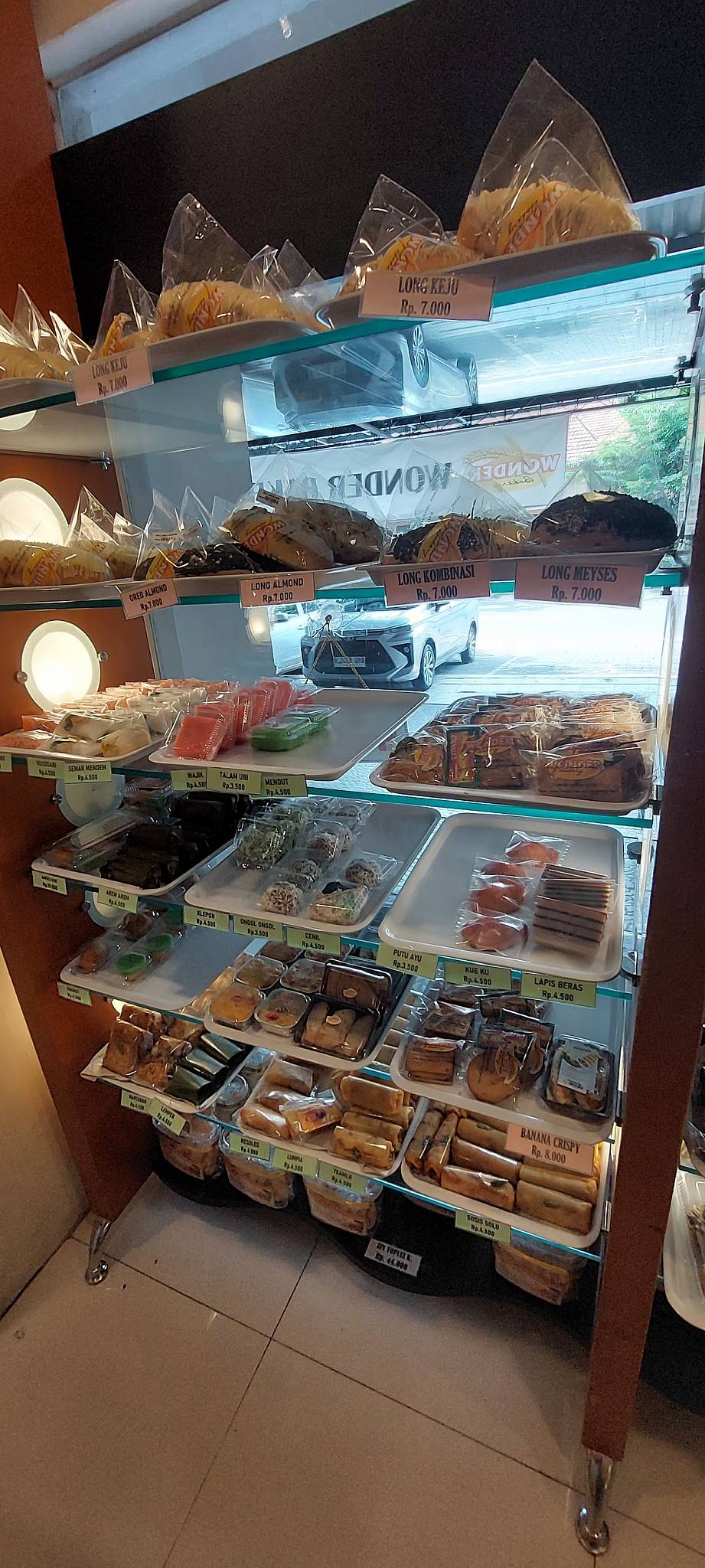 Carta de Wonder Bakery Solo, Surakarta, Jl. Gajahmada No.132 A