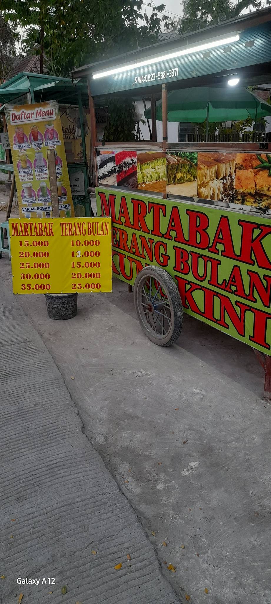 Menu at terang bulan kuno kini restaurant, Sumuragung