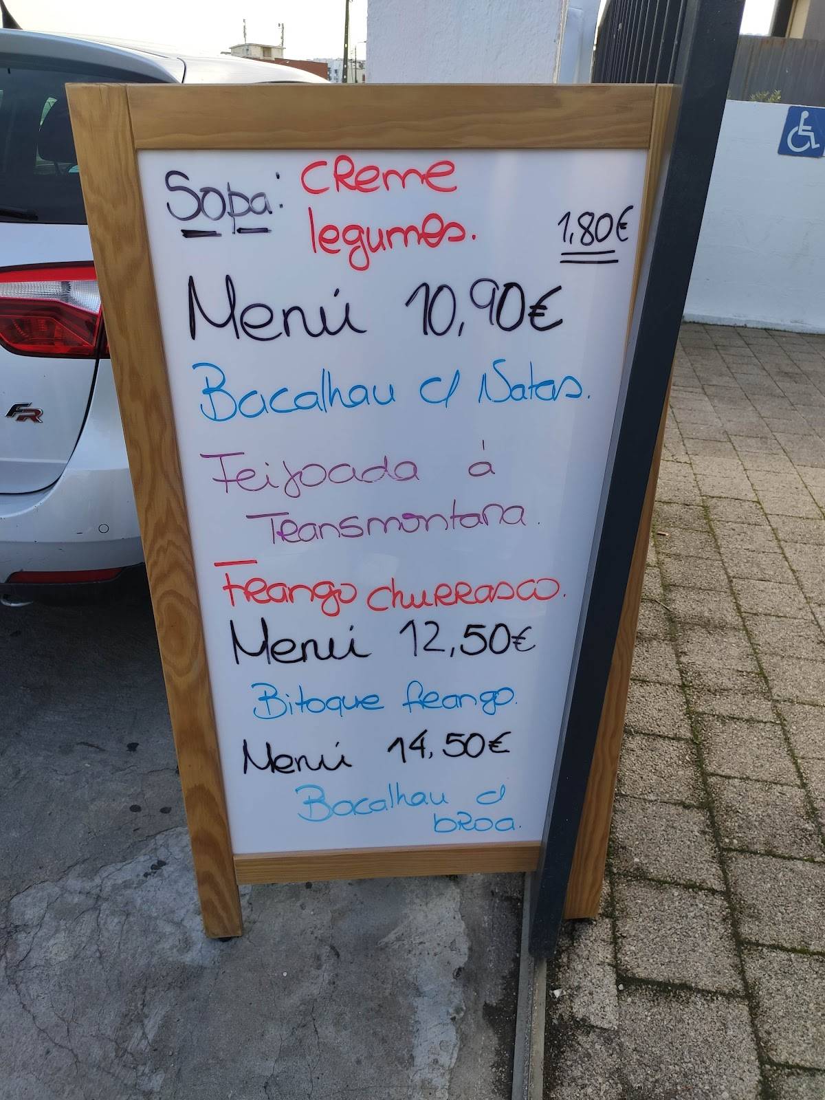 Menu em Maria dos Tachos BBQ, São Domingos de Rana