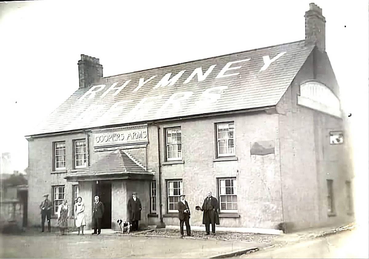 Menu at The Coopers Arms pub & bar, Hengoed