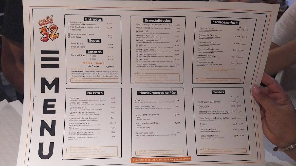 Menu em Café 32, Leiria