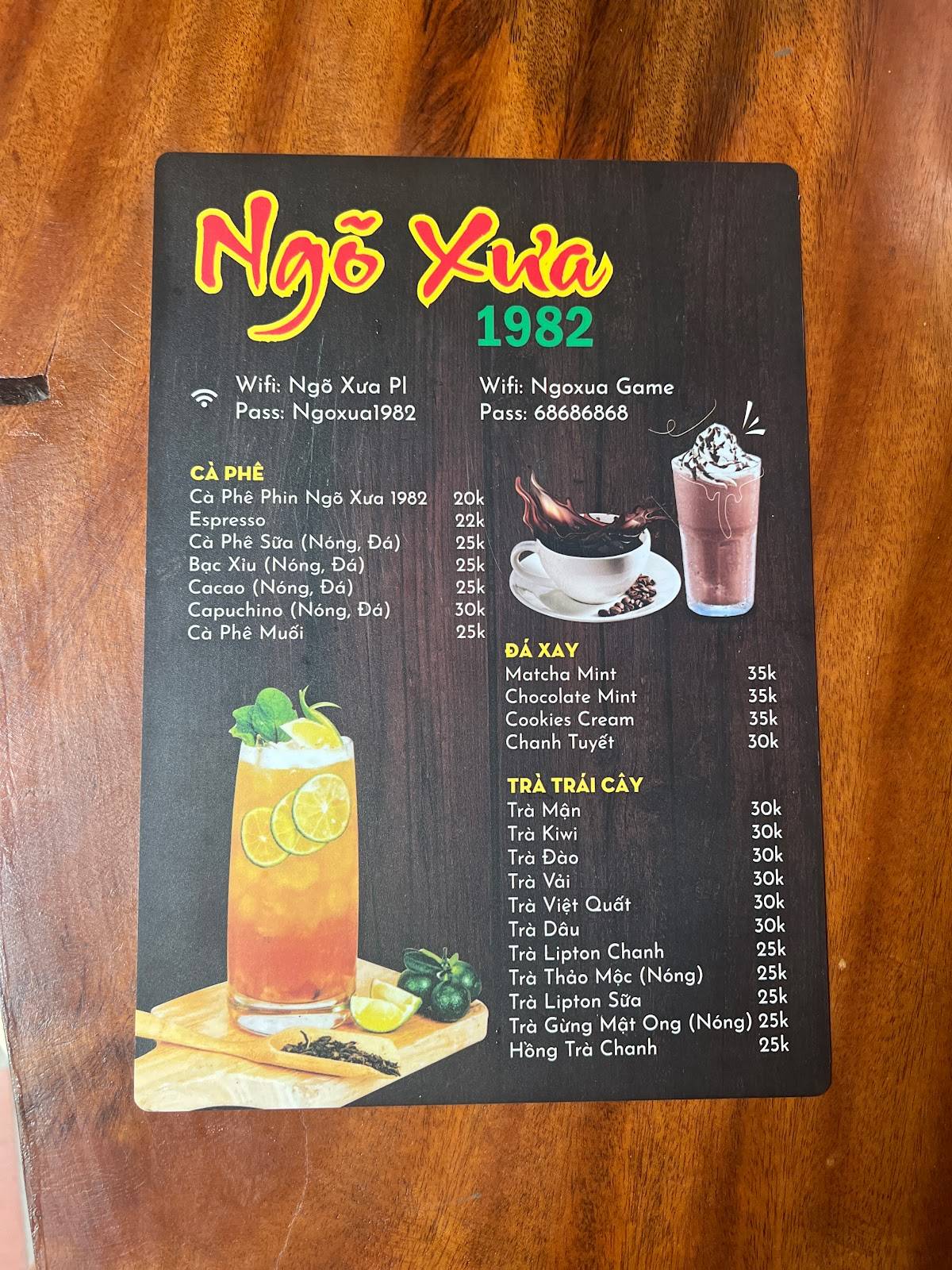 Menu at Cafe ngõ xưa 1982, Vietnam