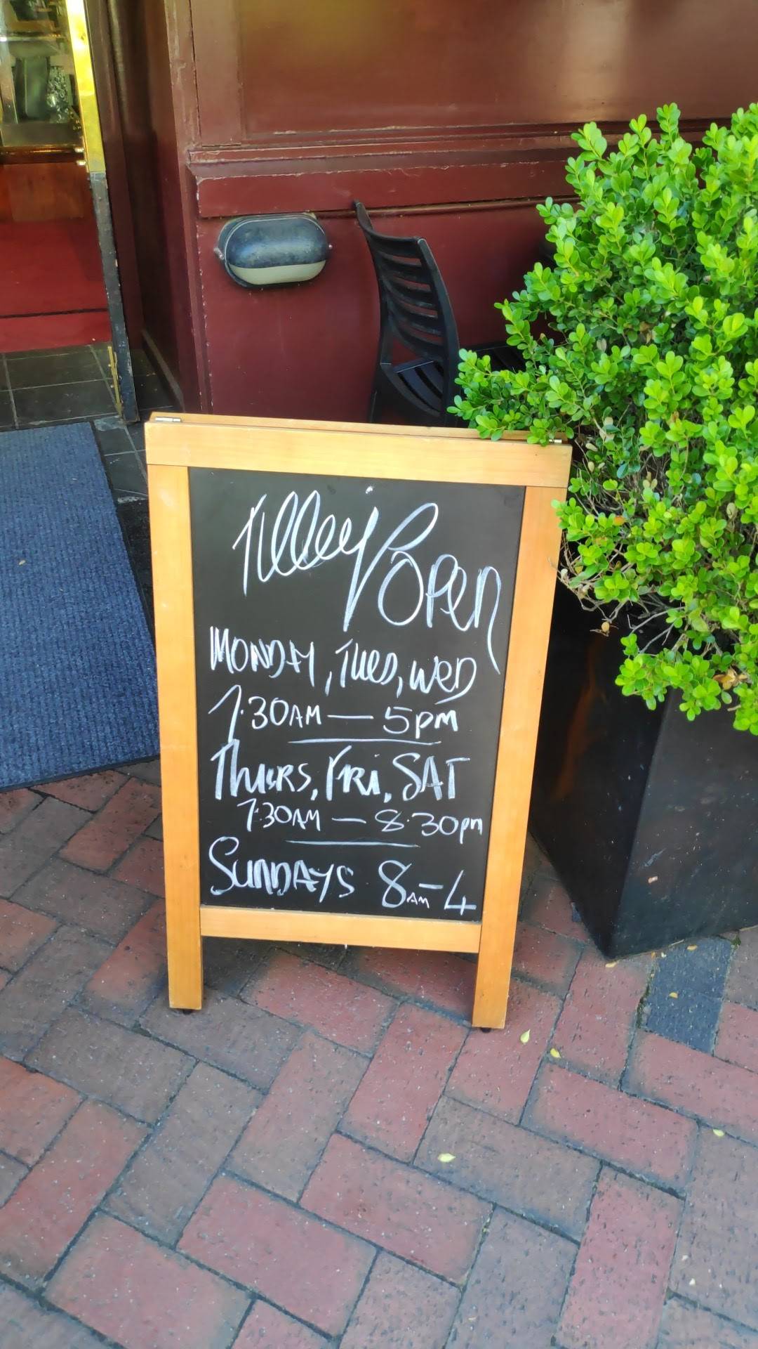 Menu at Tilley's Devine Cafe Gallery, Lyneham