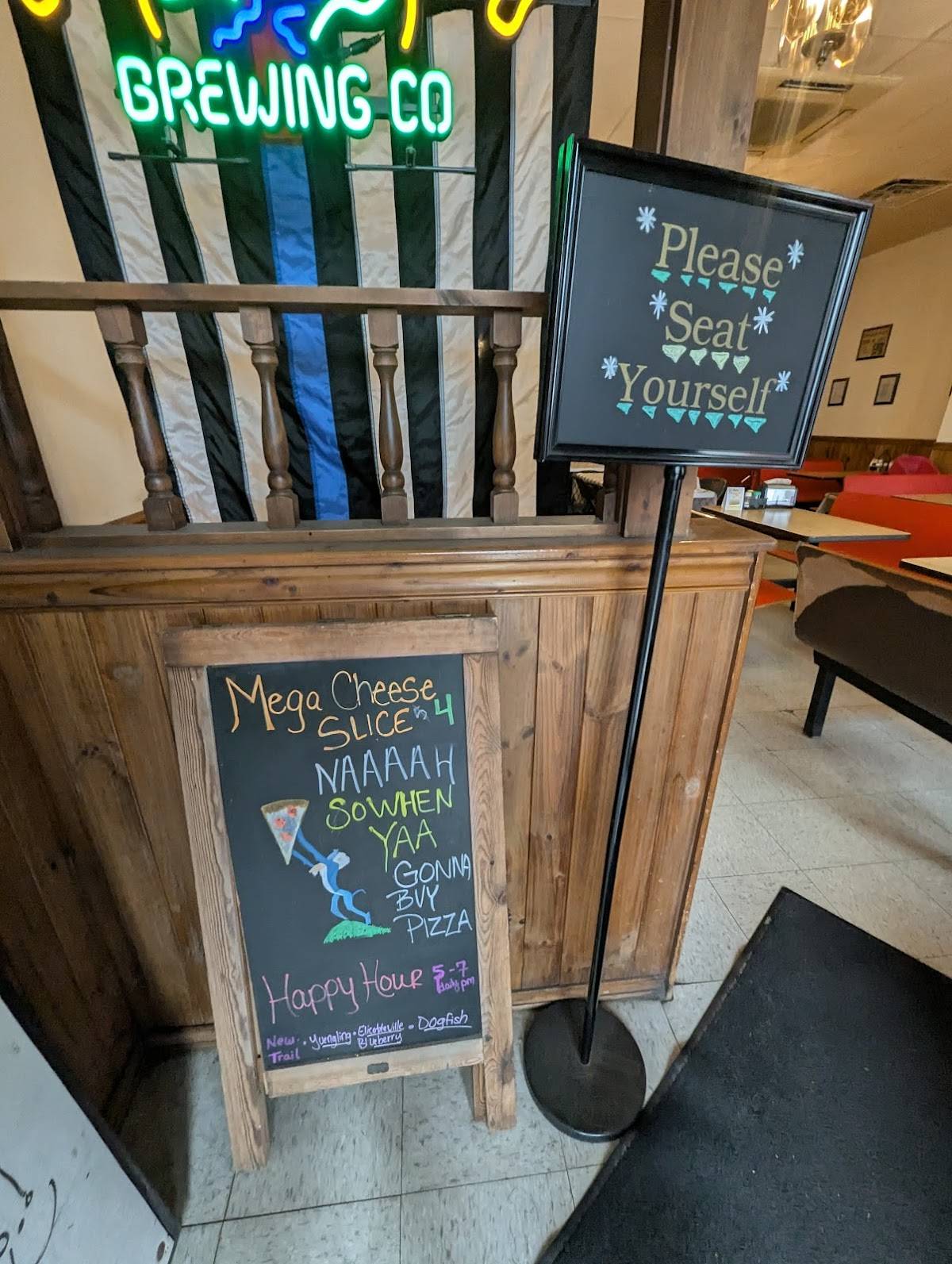 Menu at La Famiglia OIP pizzeria, Coudersport