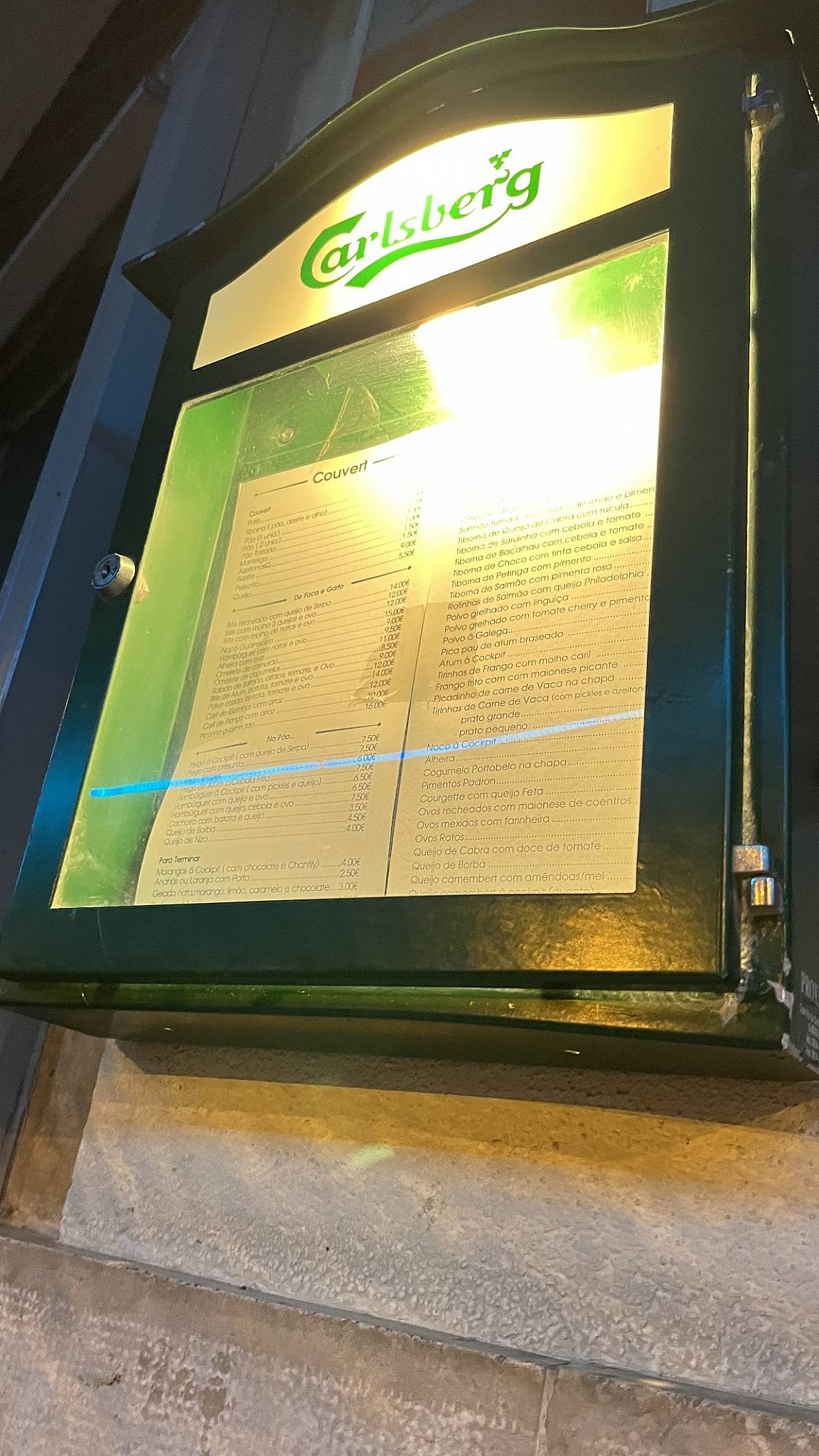 Menu em Cockpit Bar, Lisboa, Av. Sacadura Cabral 18 1ºDt