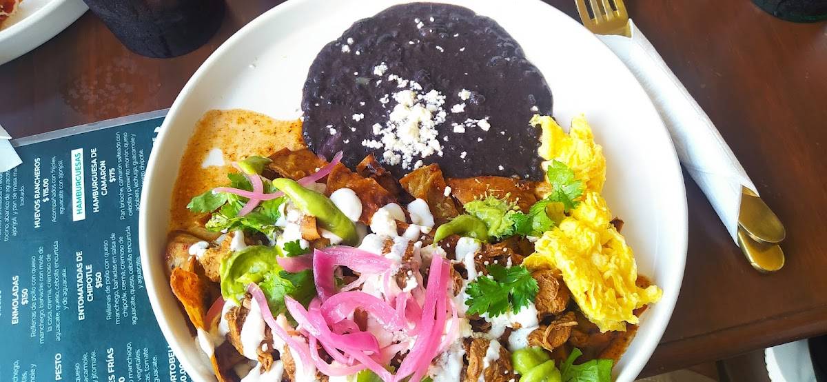 Menu at Los Gringos Cafe: Ajijic Plaza Centro, Ajijic
