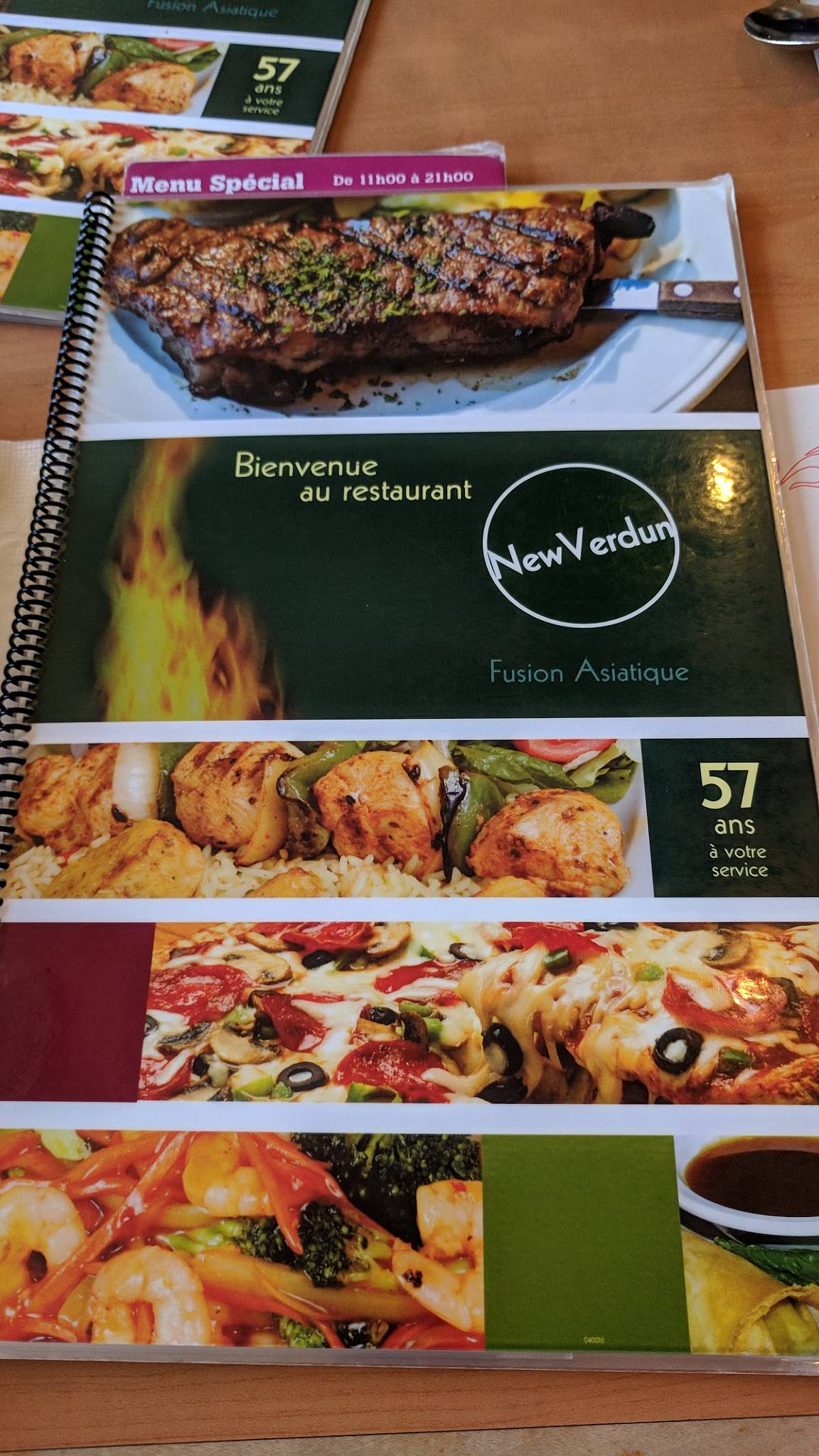 Menu au Nouveau Verdun restaurant, Montréal