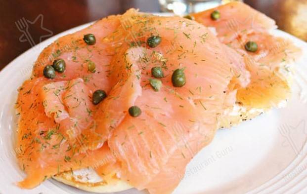 Carta de Serenity Cafe, Raytown