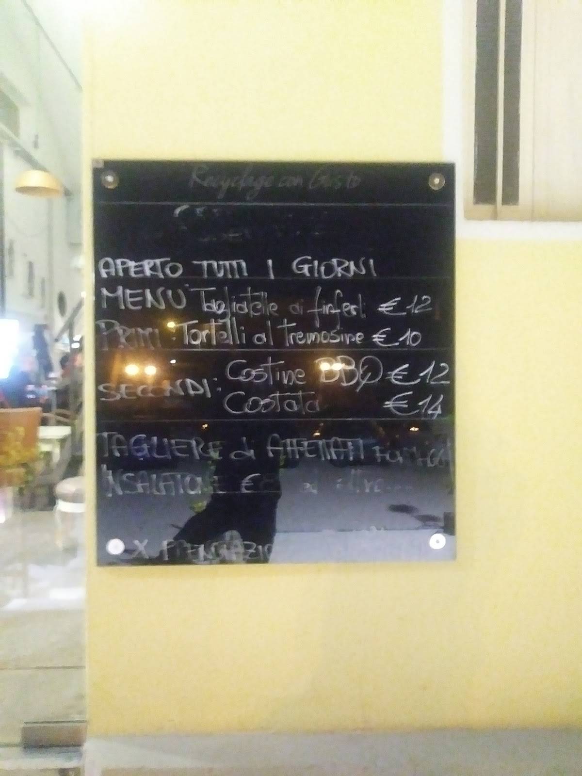 Menu at Recyclage Cafè pub & bar, Moniga del Garda