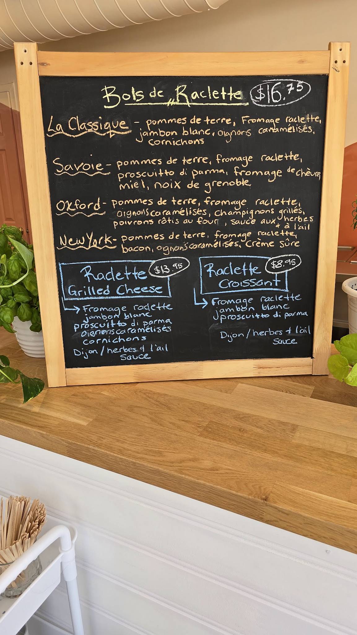 Menu at Café Frenchie, Montréal
