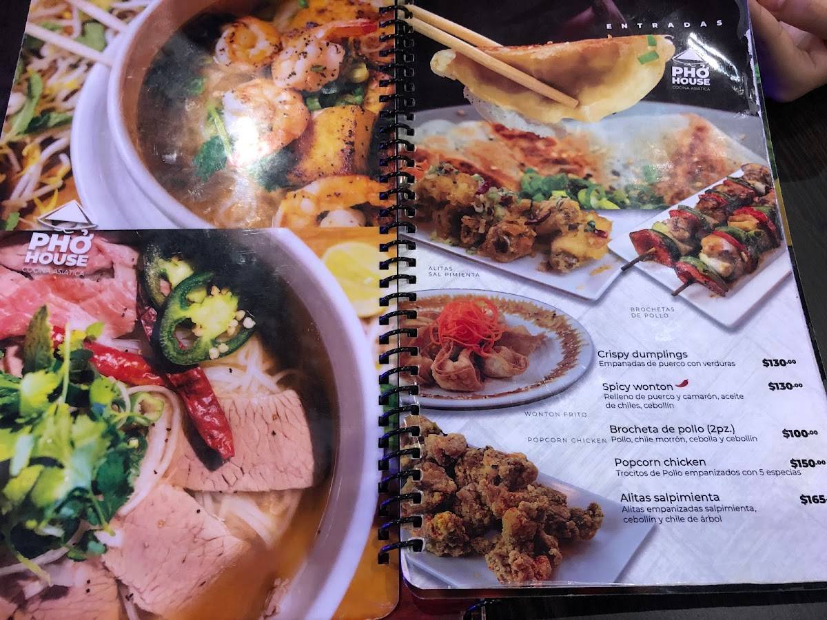 Menu at Pho House restaurant, Mexicali, Catemaco