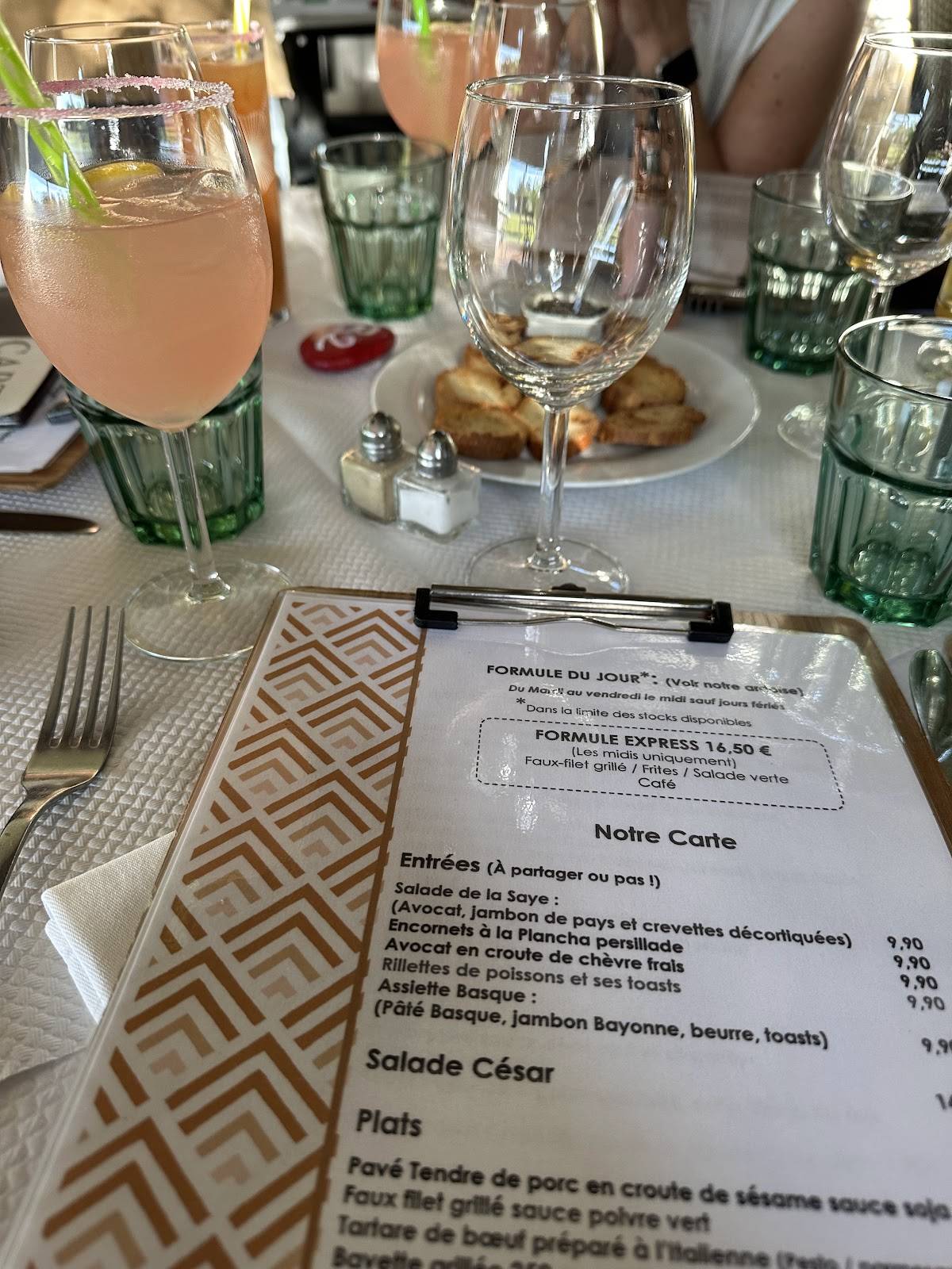 Menu au Restaurant la Saye, Galgon, 12 Rte de Cavignac