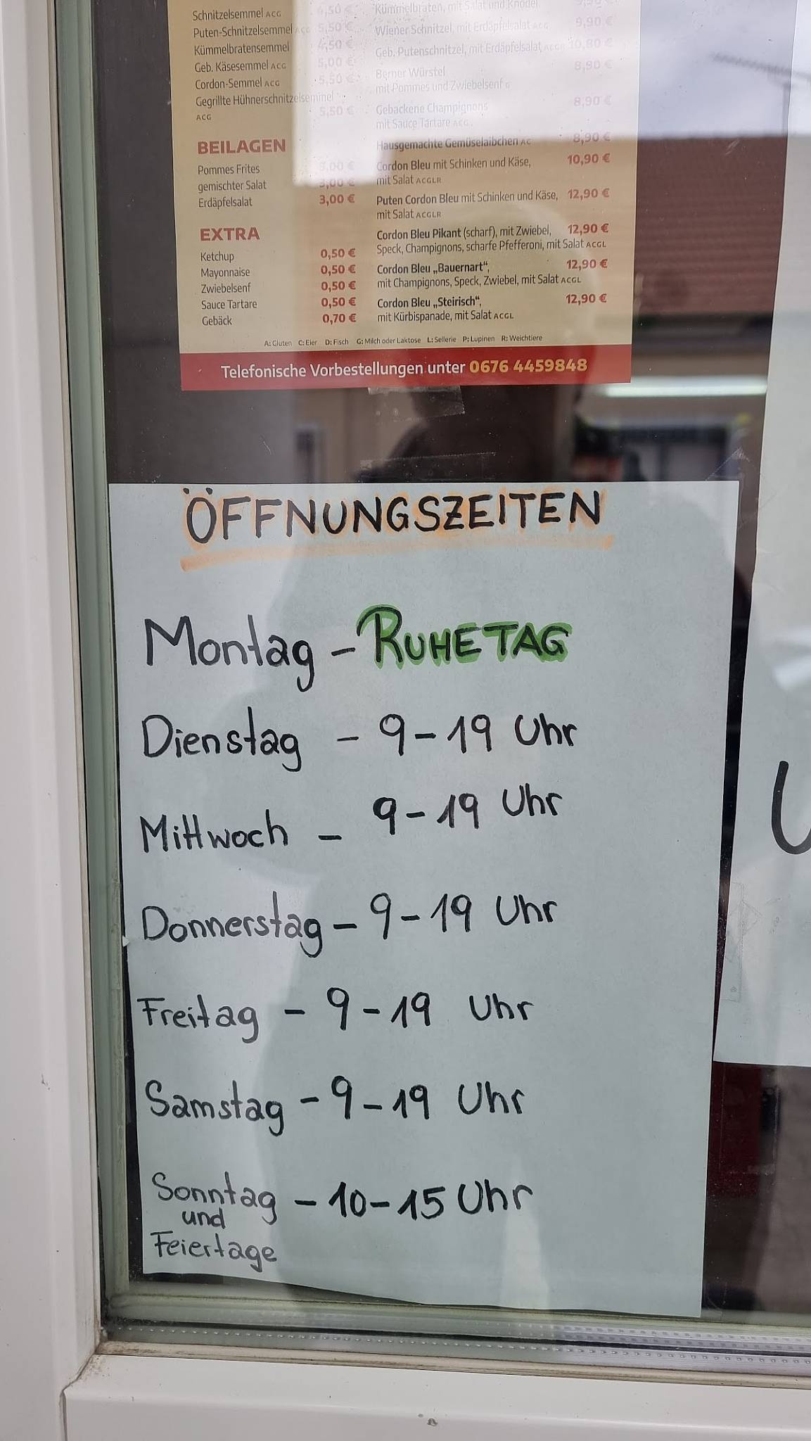 Menu au Sabines Imbiss, Groß-Schweinbarth