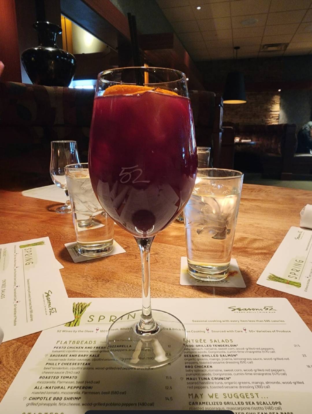 Menu at Seasons 52 pub & bar, Oak Brook, 3 Oakbrook Center