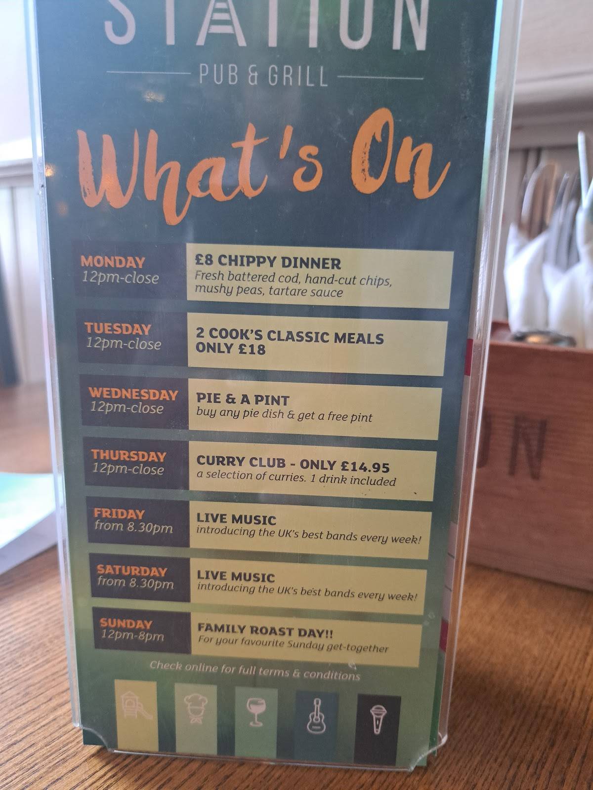 Menu at Station Pub & Grill, Lytham Saint Annes