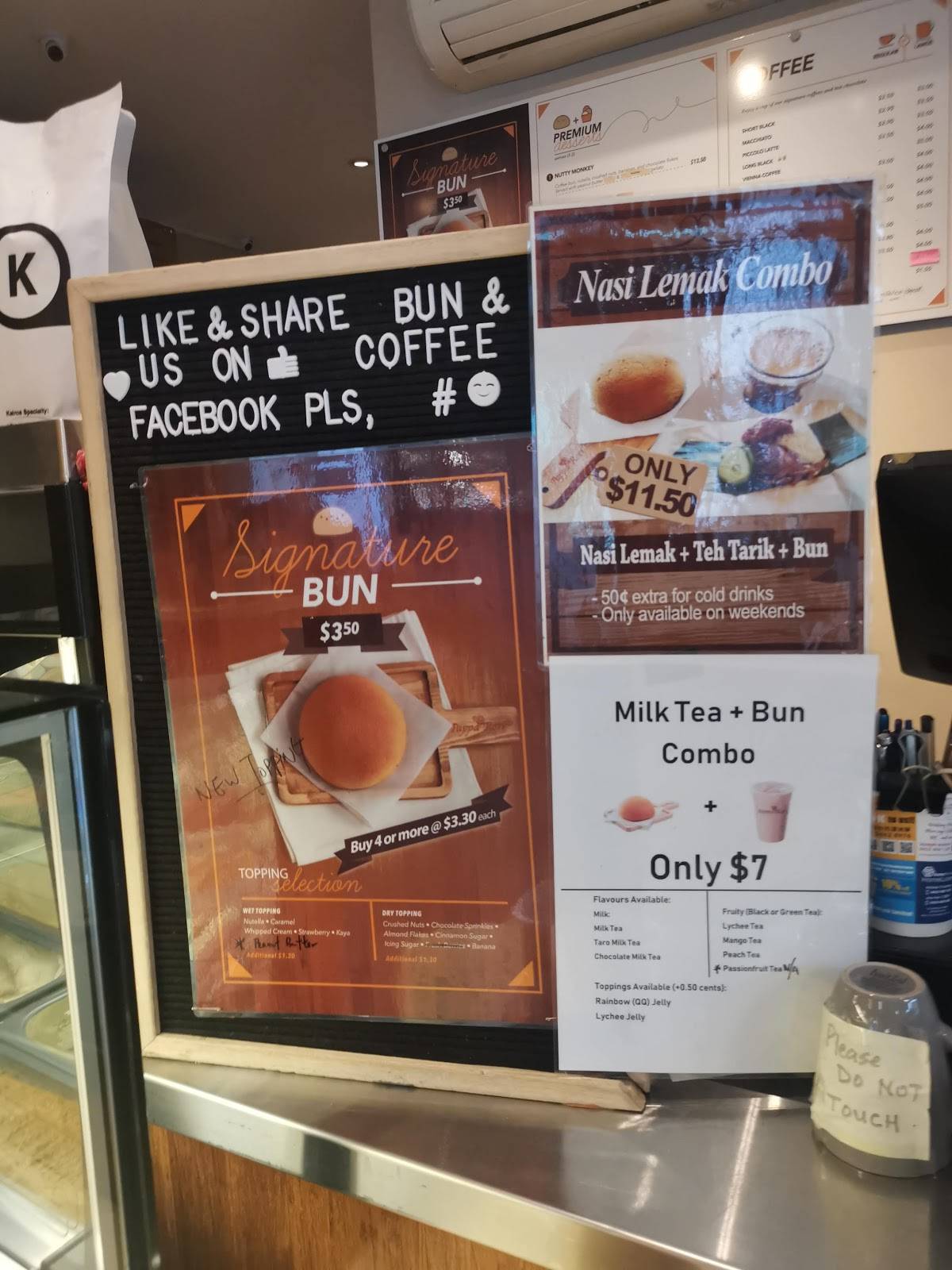 Menu at Papparoti desserts, Sunnybank