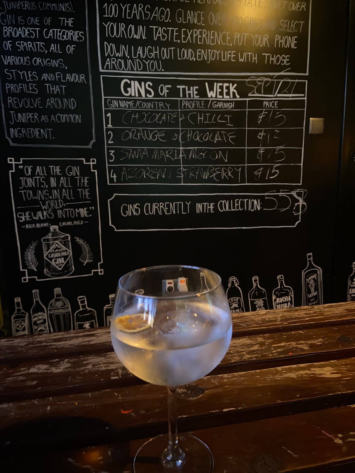 Menu em The Gin Library - The Worlds Largest Bar & Gin Collection, Sao ...