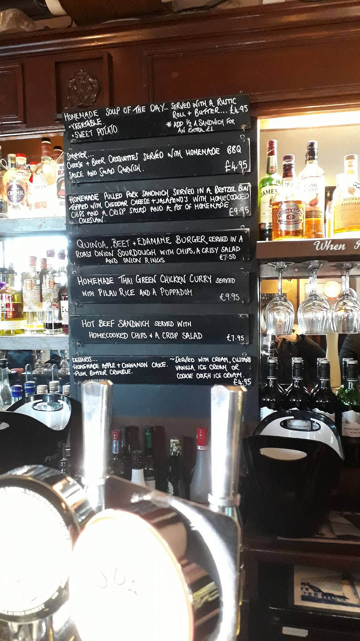 Menu at The Minerva pub & bar, Hull