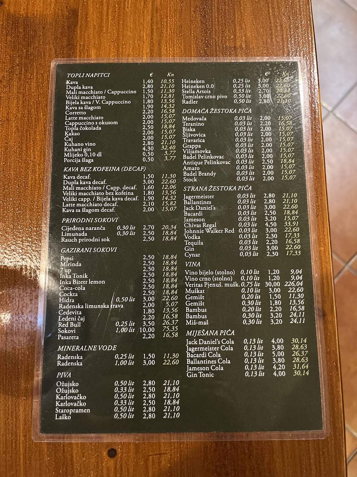 Menu at Green Bar, Umag