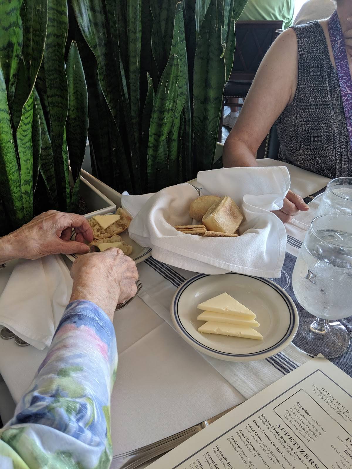 Menu at Harbor House restaurant, Milwaukee