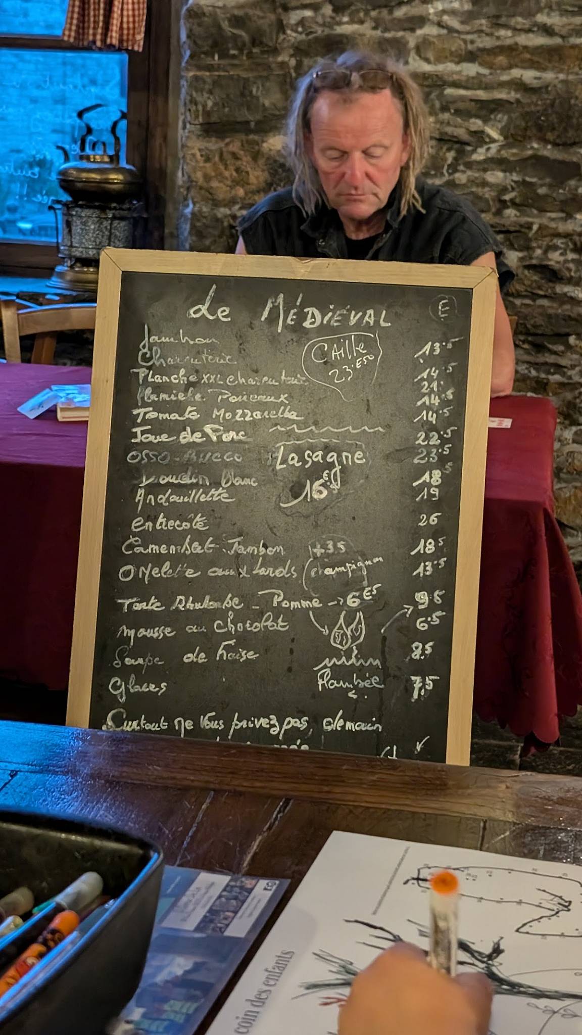 Menu au LE MEDIEVAL restaurant, Hierges
