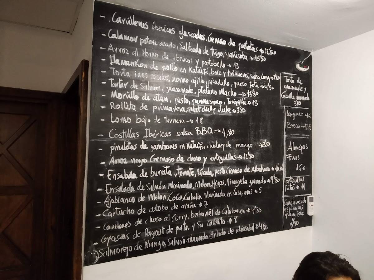 Carta del pub y bar Kalaka Vinos y Tapas, Huelva