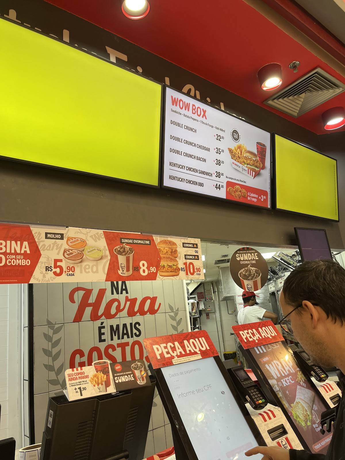Menu em KFC restaurante, Praia Grande, Litoral Plaza Shopping - Av ...
