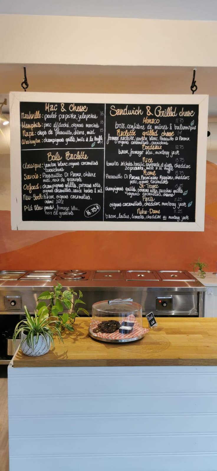 Menu at Café Frenchie, Montréal