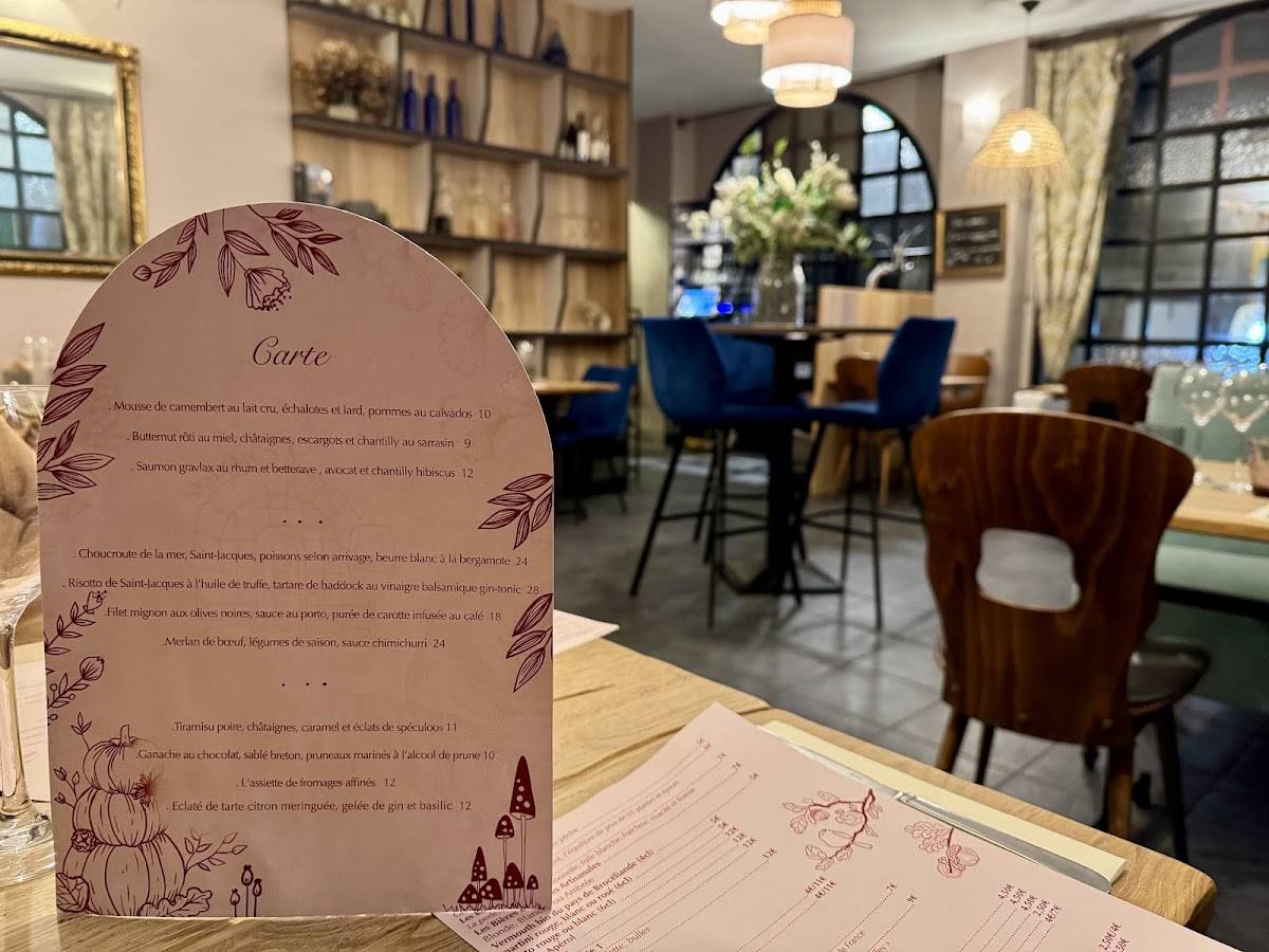 Menu at L’entracte restaurant, St-Malo