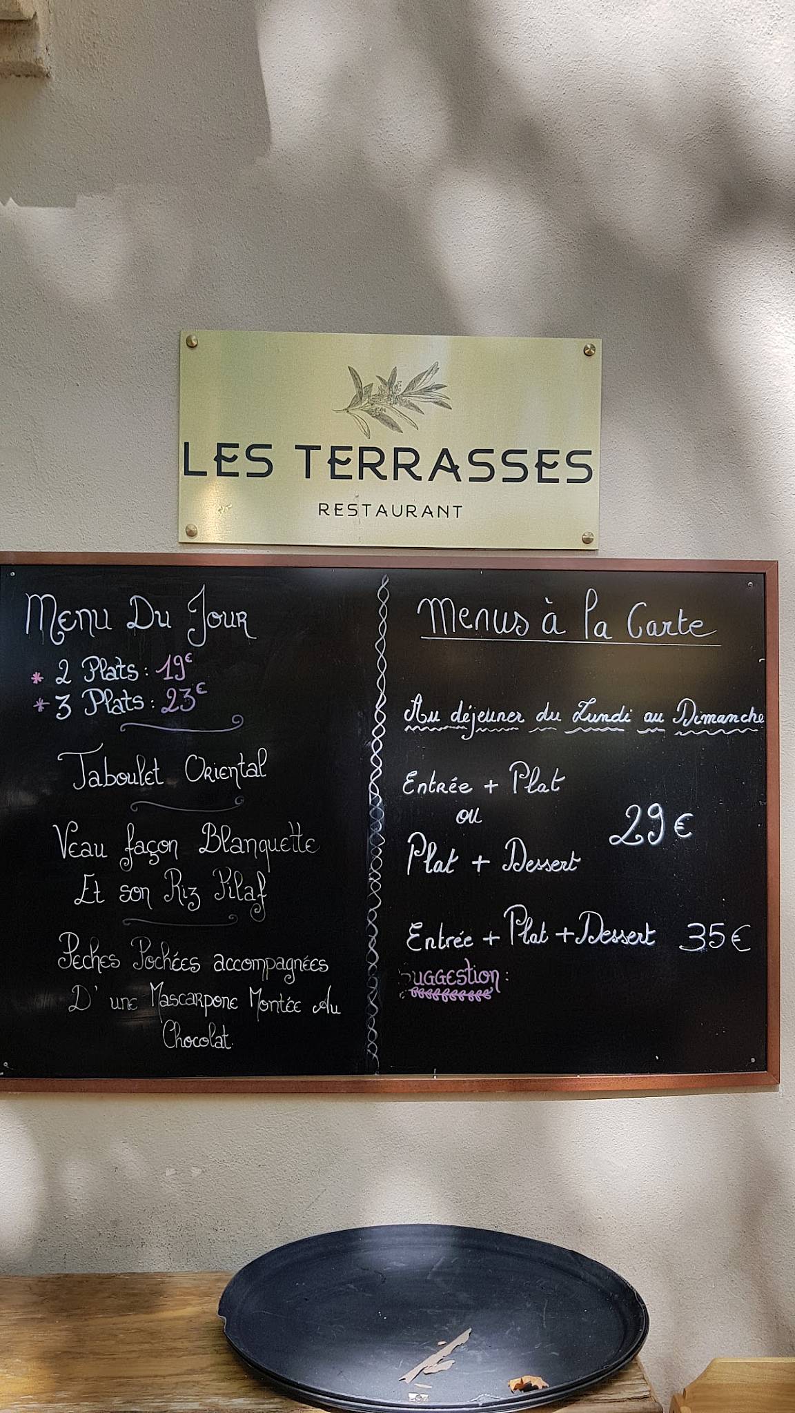 Menu au Les Terrasses restaurant, Remoulins