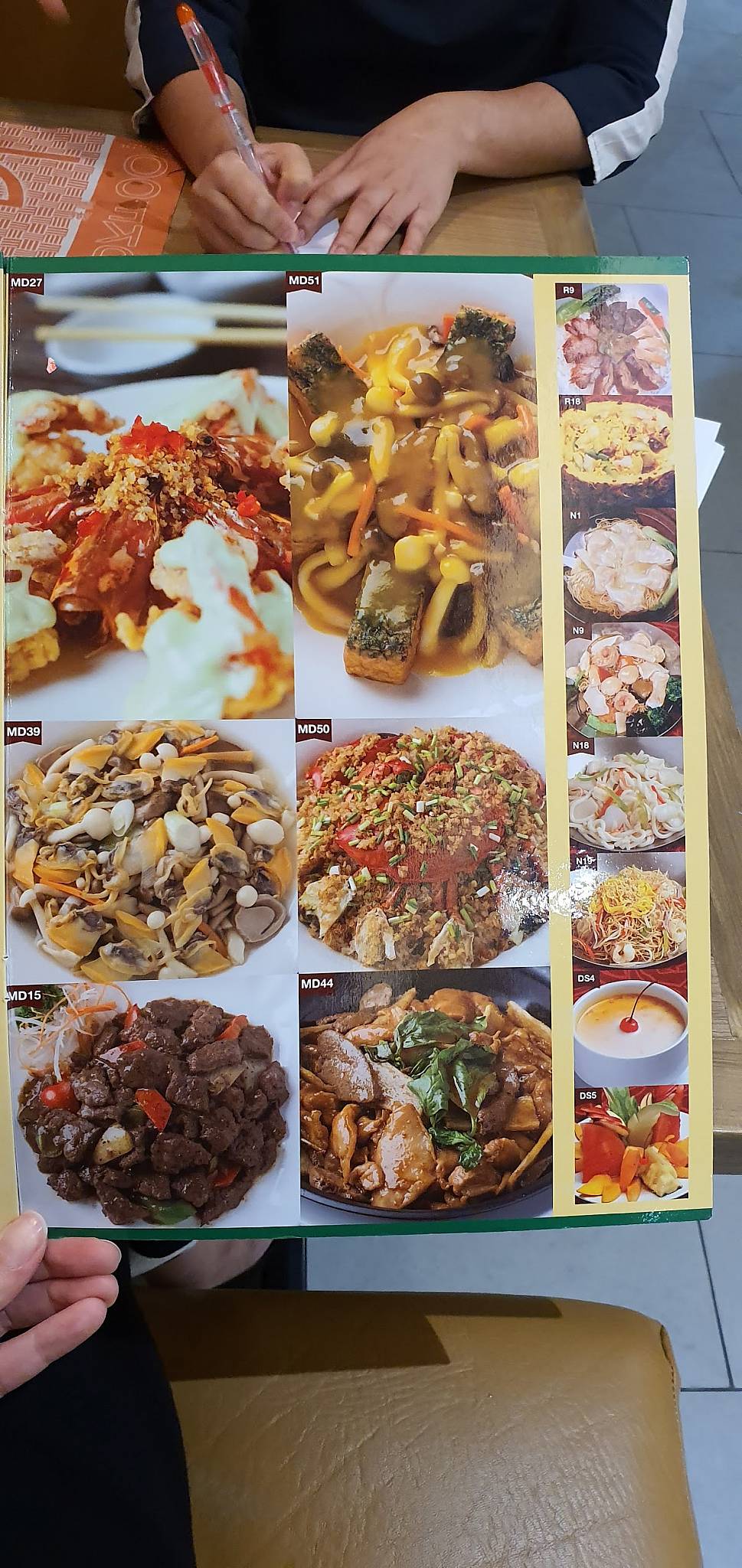 Menu at Luk Foo Cantonese kitchen 樂富 restaurant, Makati, 1227 H.V. Dela ...