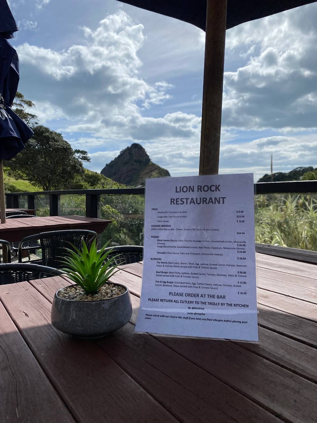 Menu at Piha Memorial RSA pizzeria, Piha, 3 Beach Valley Rd