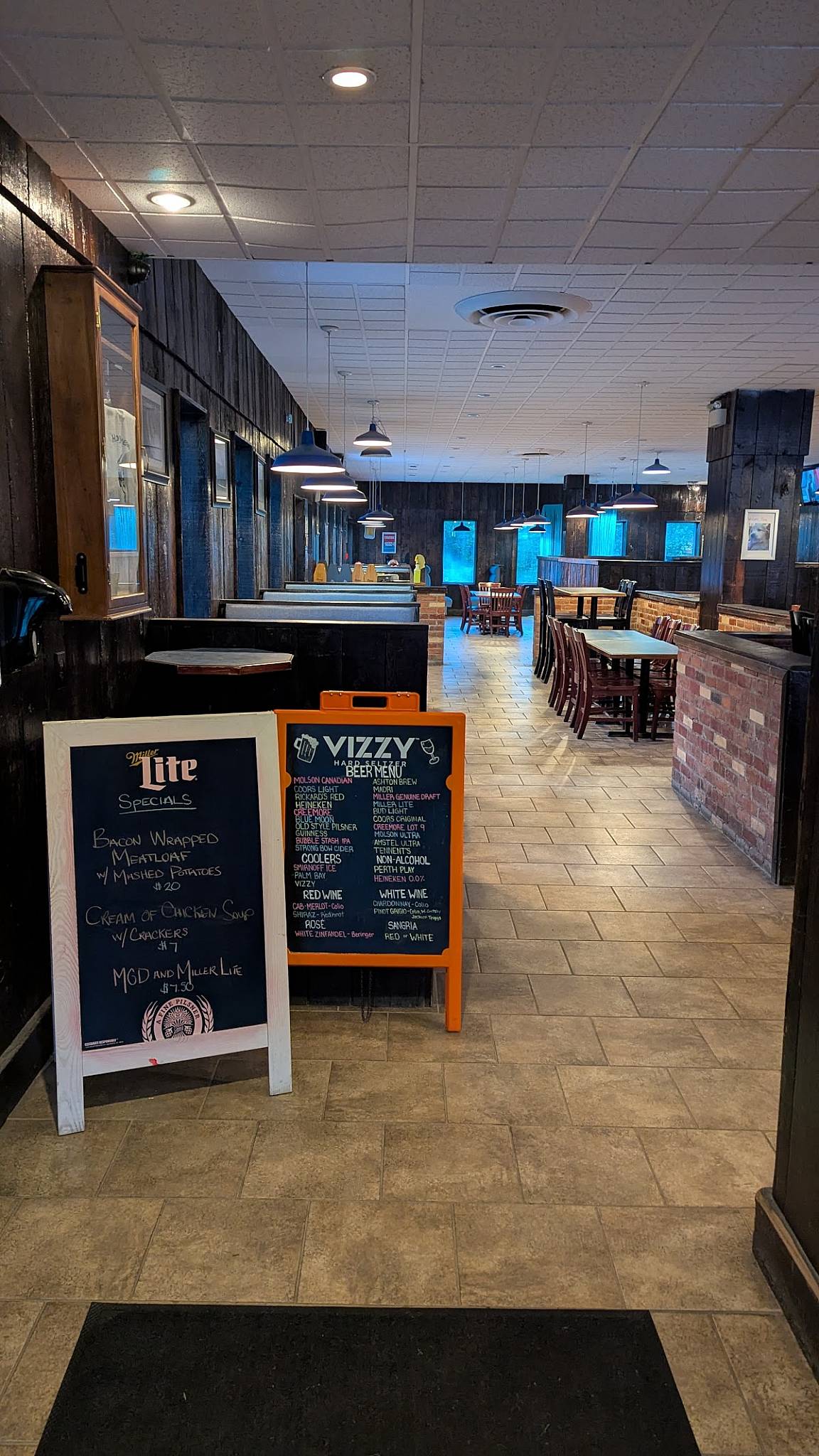 Menu at Rob Roy's Pub & Restaurant, Smiths Falls