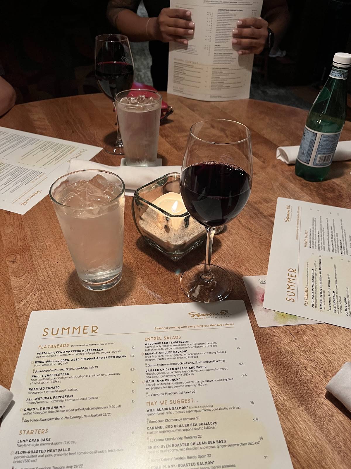 Menu at Seasons 52 pub & bar, Oak Brook, 3 Oakbrook Center