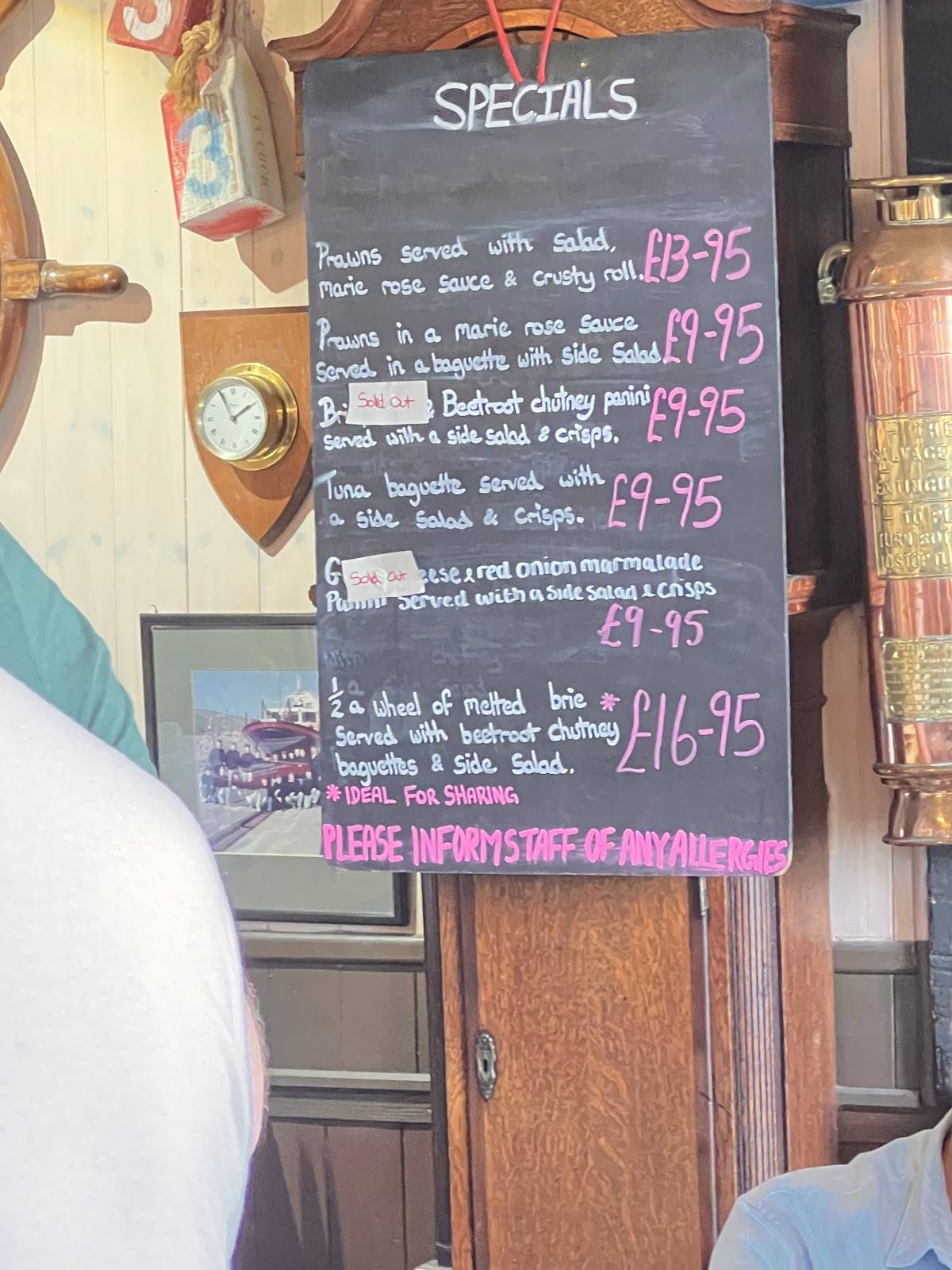 Menu at Tŷ Coch Inn pub & bar, Morfa Nefyn