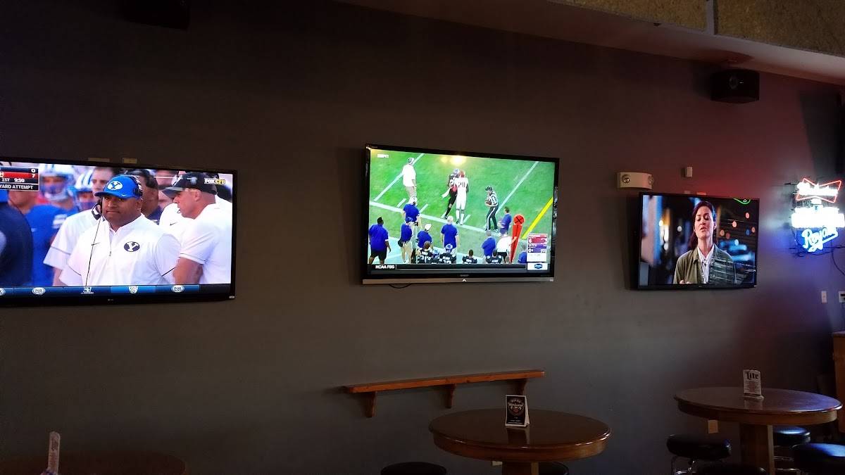 Menu at Tailgators Sports Pub & Grub, Topeka