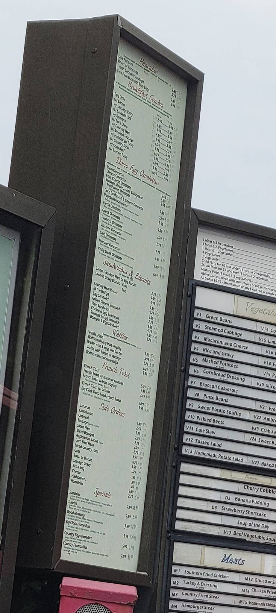 Menu at The Big Clock of Berea BBQ, Greenville