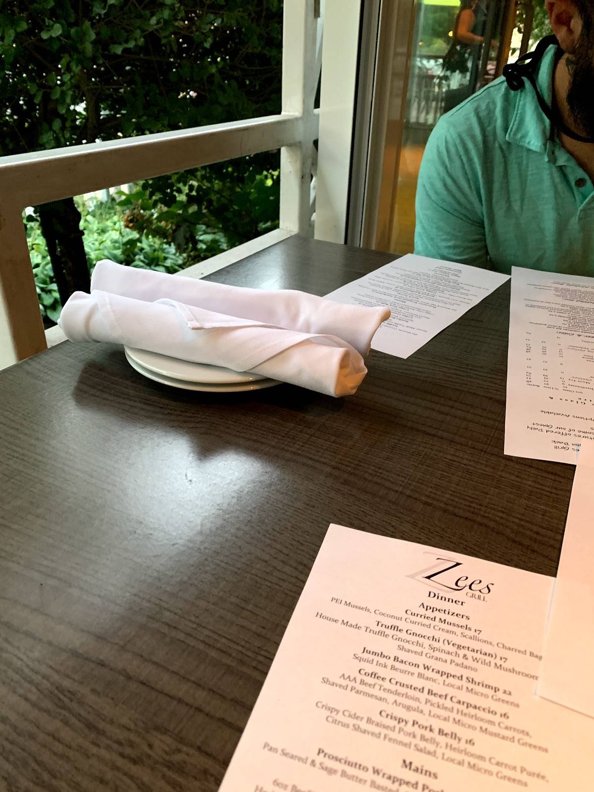 Menu at Zees Wine Bar & Grill, Niagara-on-the-Lake