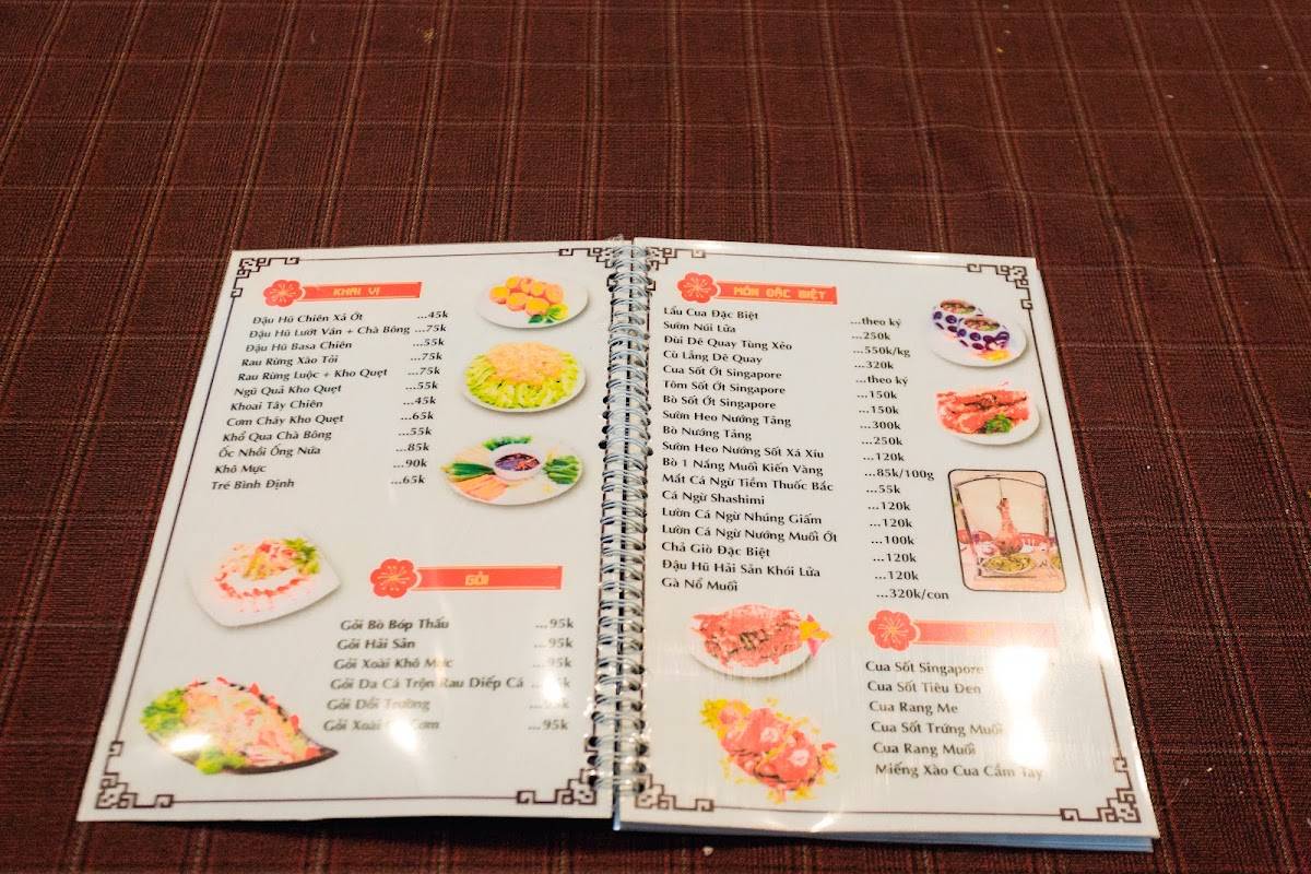 Menu at Quán Ông Heo restaurant, Tuy Hoa