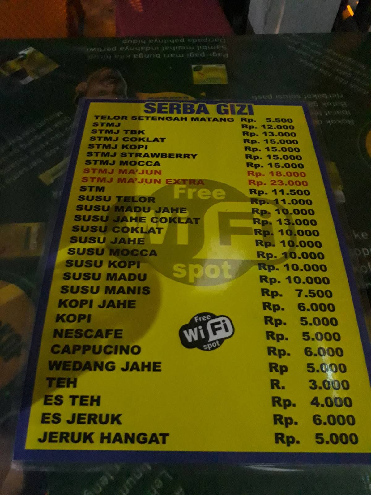 Carta del café STMJ & Ketan bubuk prapatan PM, Malang