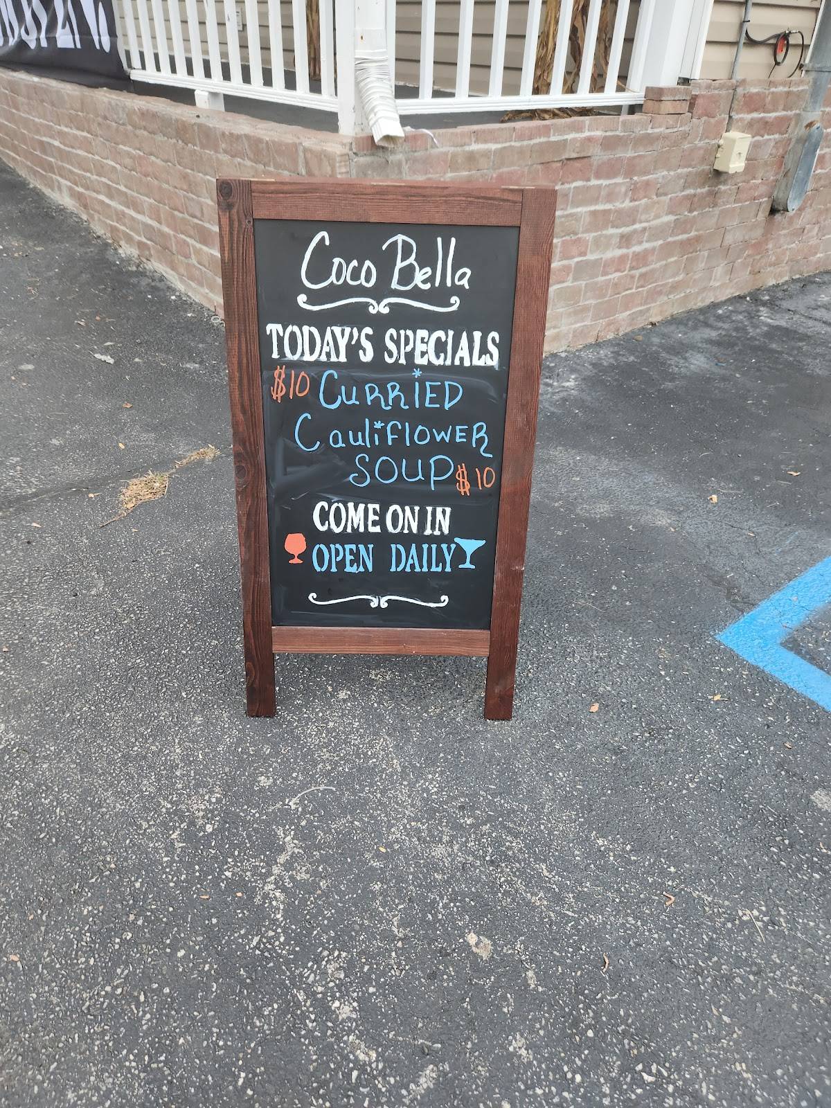 Menu at Coco Bella pub & bar, Hopewell Junction