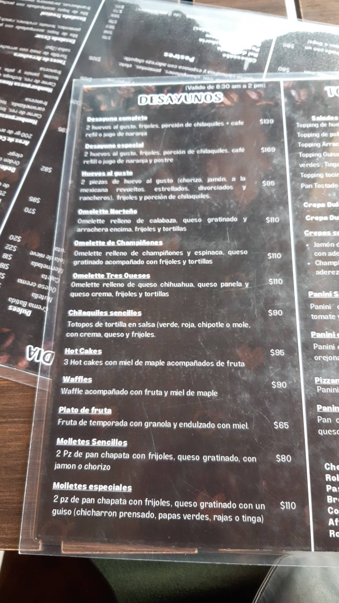 Menu at Cora Café, Torreón