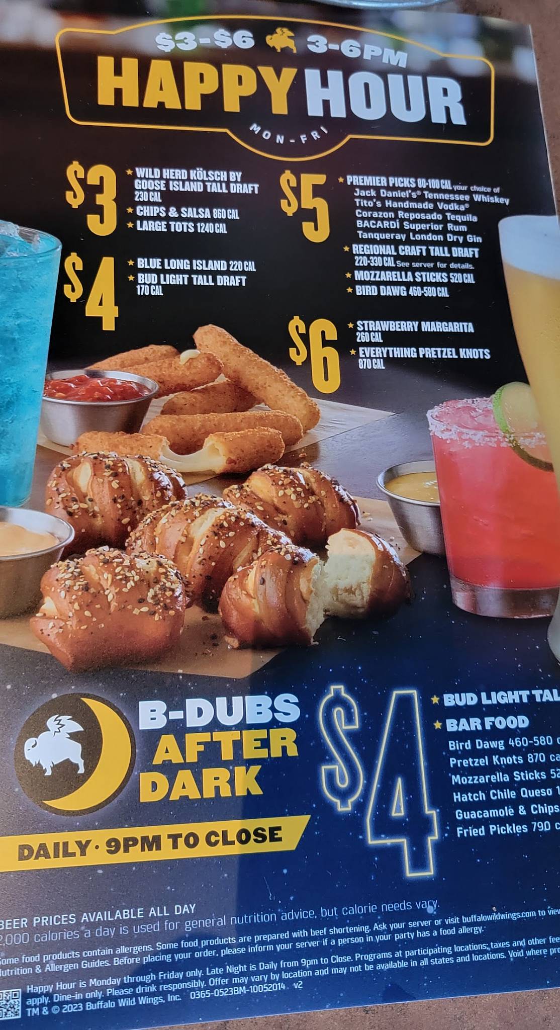 Menu at Buffalo Wild Wings pub & bar, Englewood, 891 S Main St