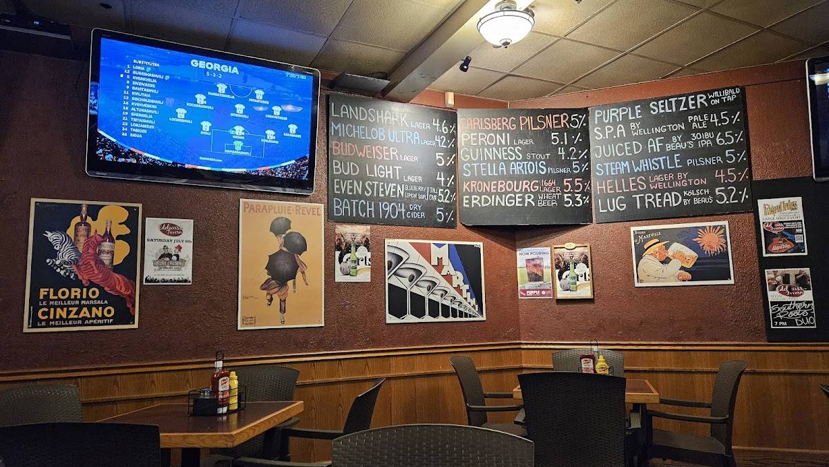 Menu at Edelweiss Tavern pub & bar, Kitchener, 600 Doon Village Rd