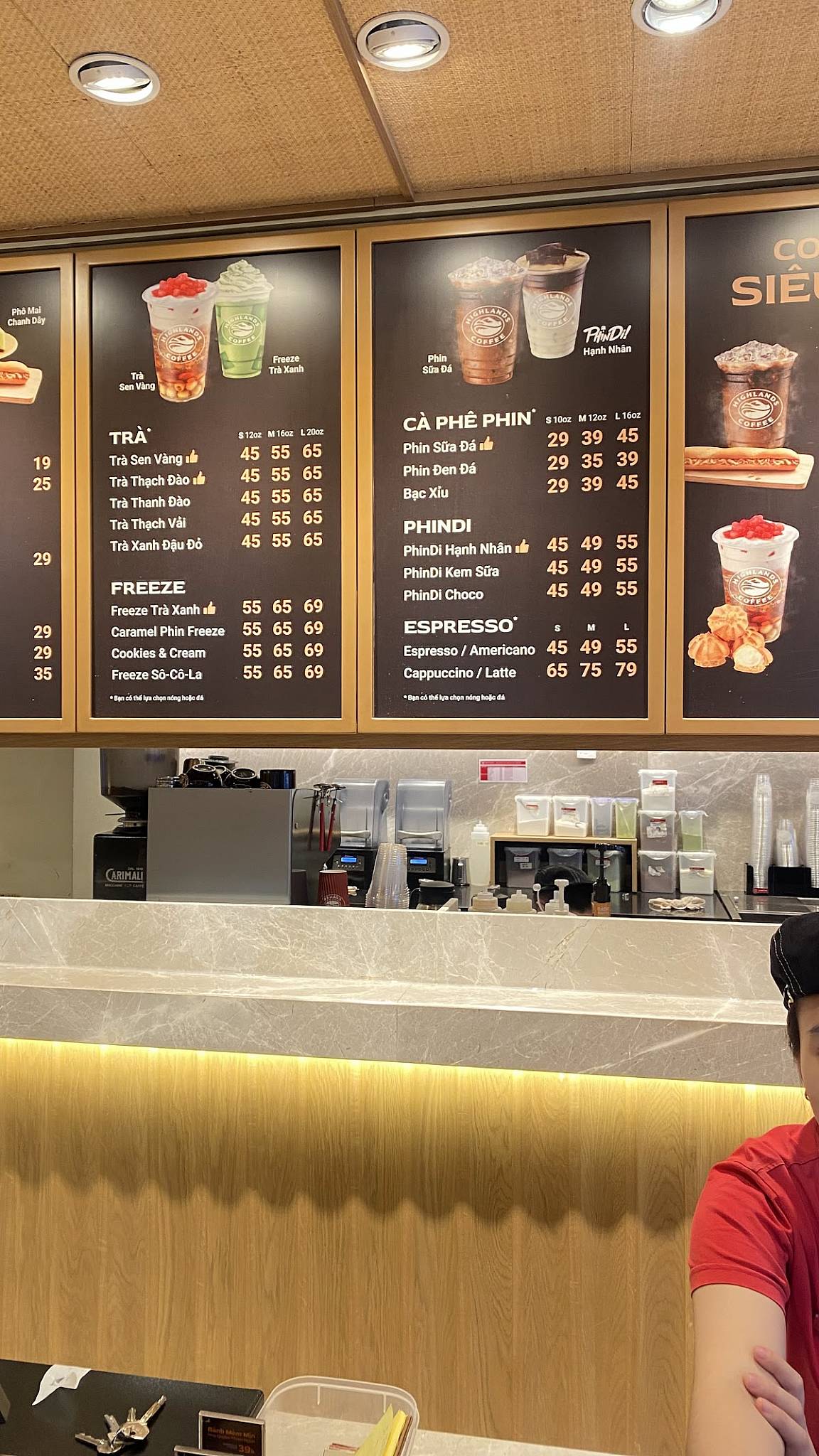 Menu at Highlands Coffee cafe, Ho Chi Minh City, 142 Đường số 7