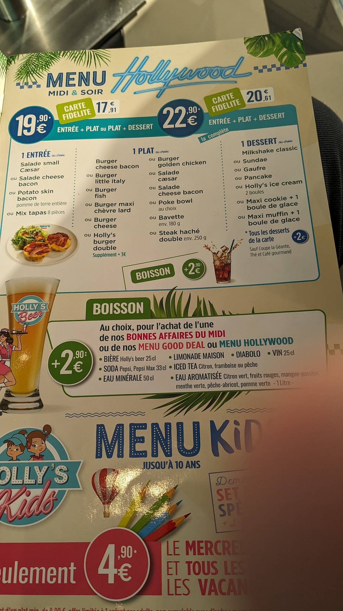 Menu au Holly's Diner restaurant, Marzy